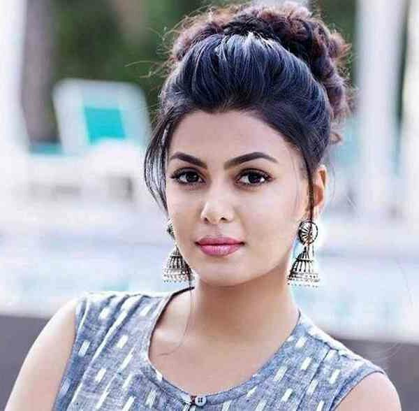 Anisha Dixit Net Worth, Height, Affairs, Age, Bio and More 2022 - The ...