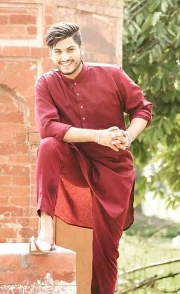 Gurnam Bhullar Net Worth, Affairs, Height, Age, Bio and More 2022 - The ...