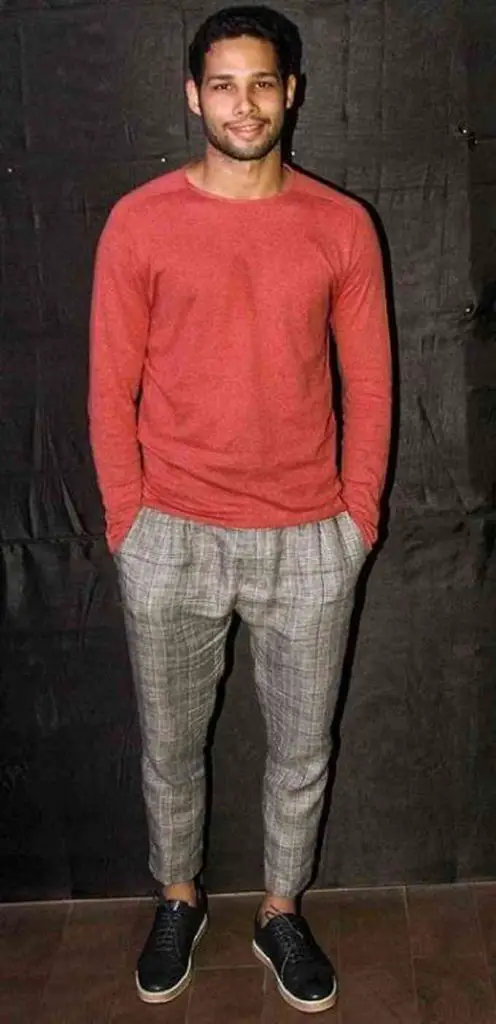 Siddhant Chaturvedi Height, Net Worth, Age, Affairs, Bio and More 2024 ...