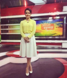 Meenakshi Kandwal Raina Affairs, Net Worth, Age, Height, Bio and More ...