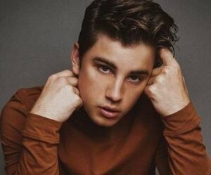 Carson Rowland Age, Wiki, Height, Net Worth and More 2024| The Personage