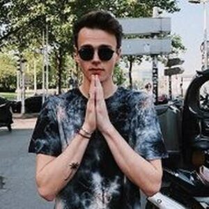 Jonah Marais Roth Frantzich Net Worth, Wiki, Age, Height and More 2024 ...