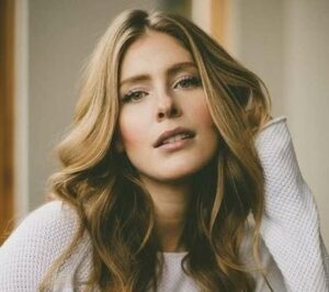 Jordan Claire Robbins Age, Net Worth, Wiki, Height and More 2024| The ...