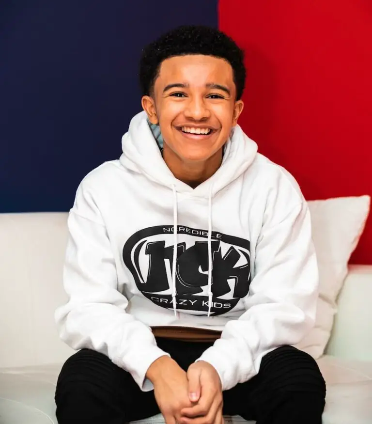 Cameron J. Wright Age, Height, Net Worth, Wiki and More 2024| The Personage