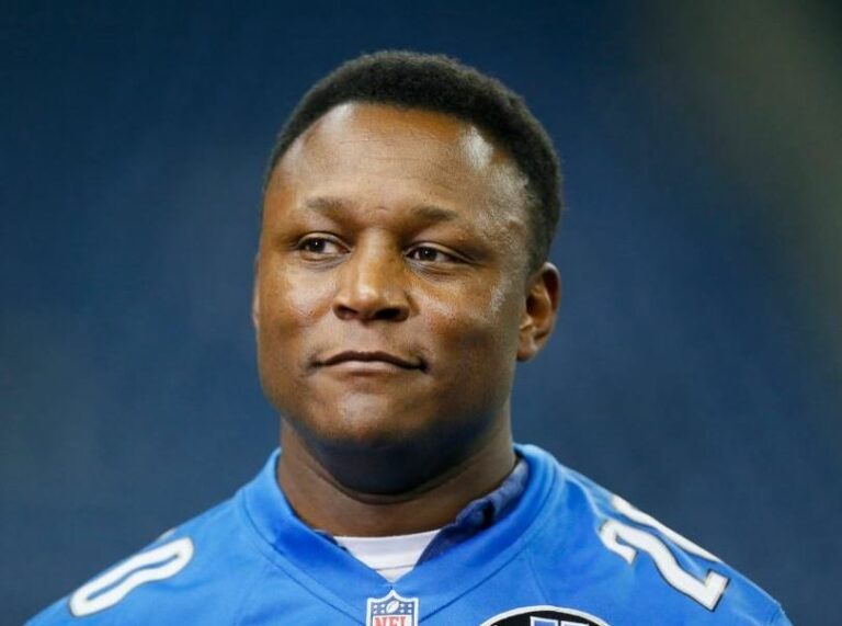 Barry Sanders Net worth, Age: Weight, Kids, Bio-Wiki, Wife 2022 - The ...