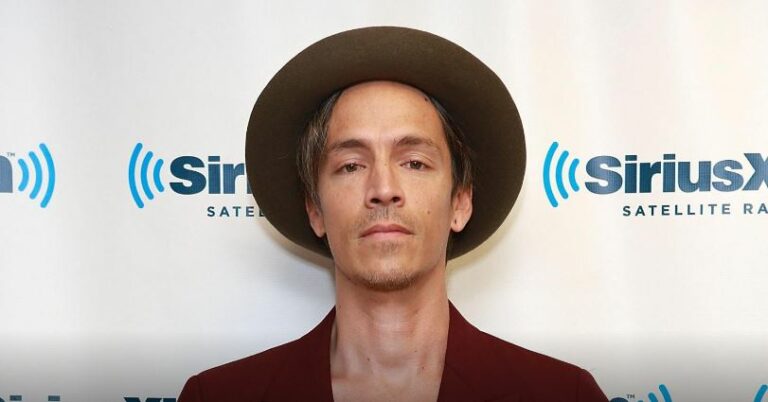 Brandon Boyd net worth, Wife, Kids, Age, Bio-Wiki, Weight 2024| The ...