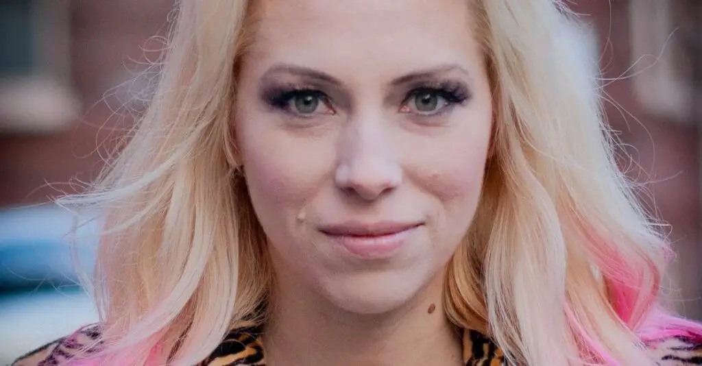 Caroline Heldman Age, Net worth: Weight, Bio-Wiki, Wife, Kids 2024| The ...