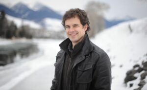 Christopher Paolini Net worth, Age: Wife, Kids, Weight, Bio-Wiki 2023 ...