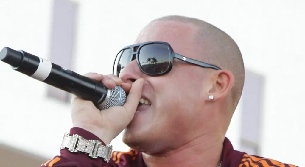 Cosculluela Age, Net worth: Bio-Wiki, Weight, Kids, Wife 2024| The ...