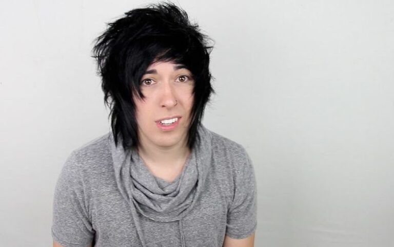 Destery Smith Age, Net worth: Kids, Weight, Wife, Bio-Wiki 2022 - The ...