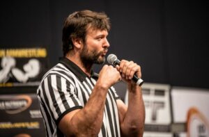 Devon Larratt Age, Net worth: Bio-Wiki, Kids, Wife, Weight 2022 - The ...