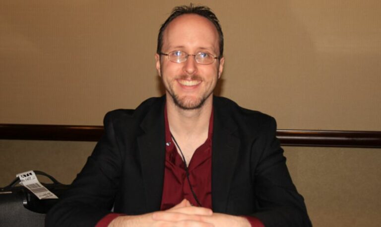 Doug Walker Net worth, Age: Kids, Wife, Bio-Wiki, Weight 2024| The ...