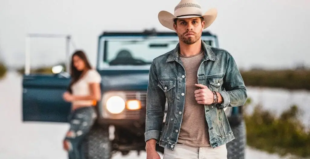 Dustin Lynch net worth, Age, Wife, Weight, Bio-Wiki, Kids 2024| The ...