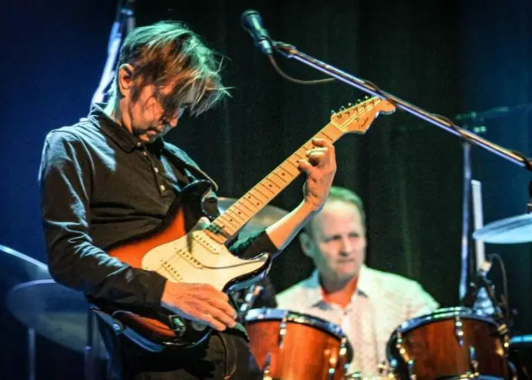Eric Johnson Age, Net worth: Wife, Bio-Wiki, Weight, Kids 2024| The ...
