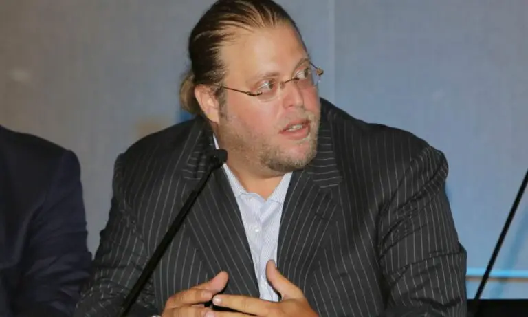 Gil Dezer Age, Net worth: Weight, Kids, Wife, Bio-Wiki 2024| The Personage