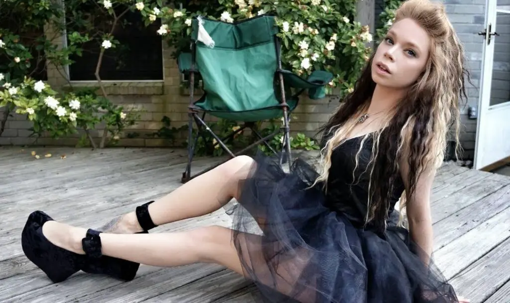 Graveyard Girl Net worth, Age: Kids, Bio-Wiki, Weight, Wife 2023- The ...