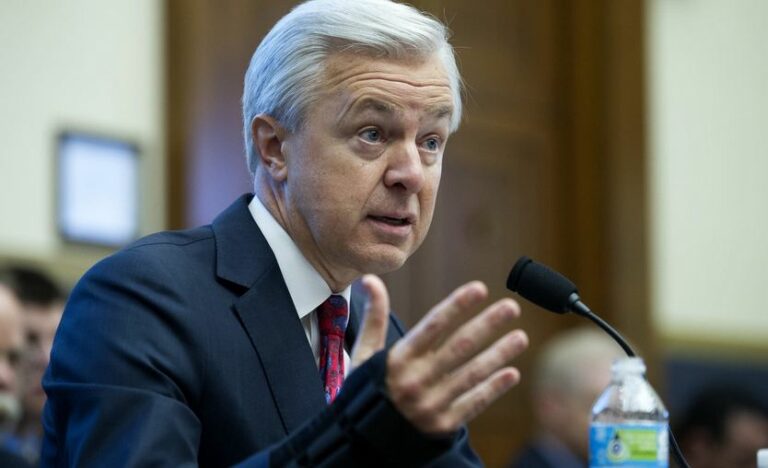 John Stumpf Age, Net worth: Weight, Kids, Wife, Bio-Wiki 2023- The ...