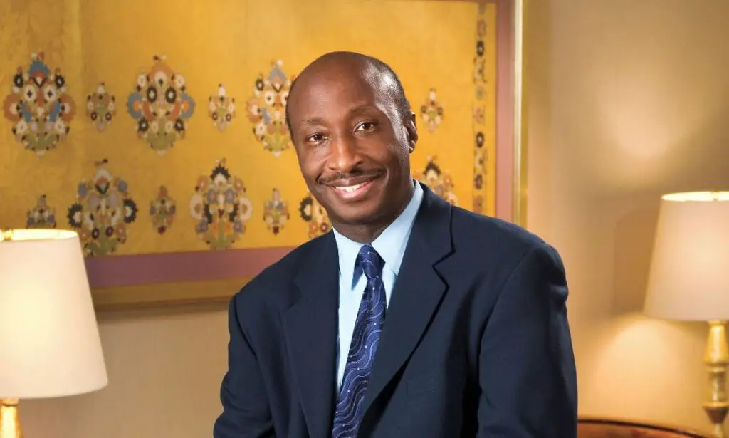 Kenneth Frazier Age, Net worth: Kids, Bio-Wiki, Weight, Wife 2024| The ...