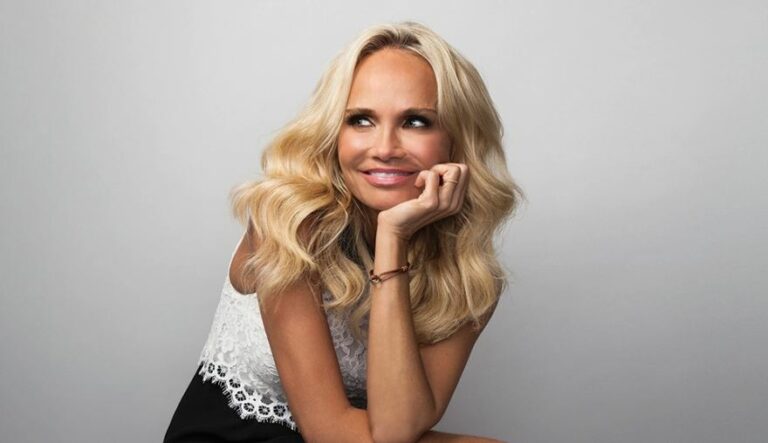 Kristin Chenoweth Age, Net worth: Bio-Wiki, Kids, Wife, Weight 2024 ...
