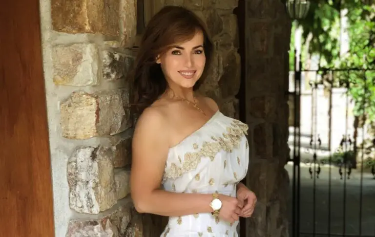 Lisa Robertson Age, Net worth: Kids, Weight, Bio-Wiki, Wife 2024| The ...