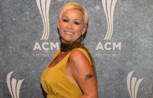 Lorrie Morgan Age, Net worth, Bio-Wiki, Wife, Kids, Weight 2024| The ...