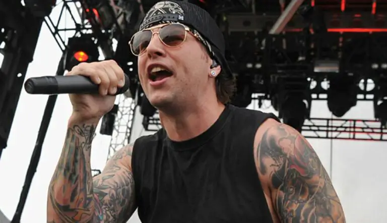 M. Shadows net worth, Bio-Wiki, Age, Weight, Kids, Wife 2024| The Personage