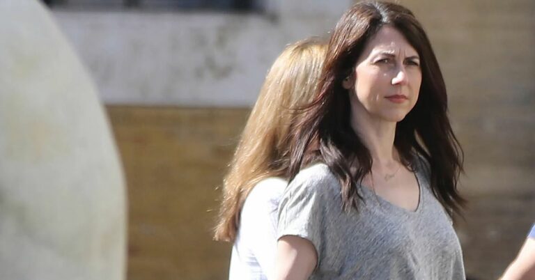 MacKenzie Bezos Age, Net worth: Kids, Weight, Wife, Bio-Wiki 2024| The ...