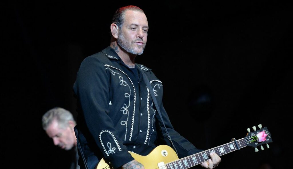 Mike Ness Net worth, Age: Weight, Wife, Bio-Wiki, Kids 2024| The Personage
