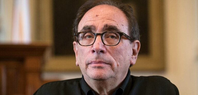 R. L. Stine Net worth, Age: Bio-Wiki, Wife, Weight, Kids 2024| The ...