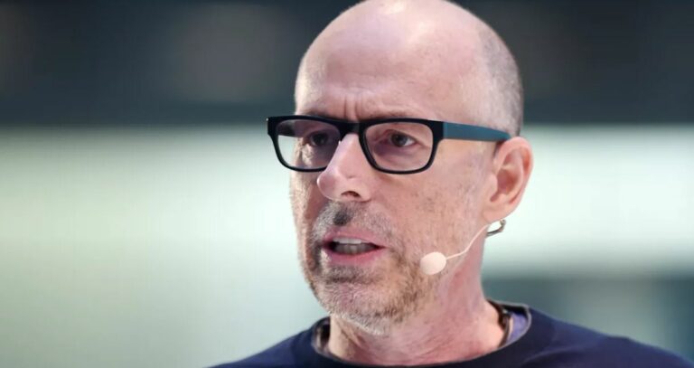 Scott Galloway Age, Net worth: Kids, Weight, Bio-Wiki, Wife 2022 - The ...