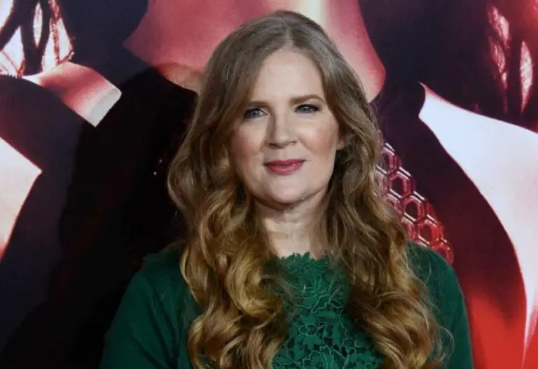 Suzanne Collins Age, Net worth: Bio-Wiki, Wife, Weight, Kids 2024| The ...