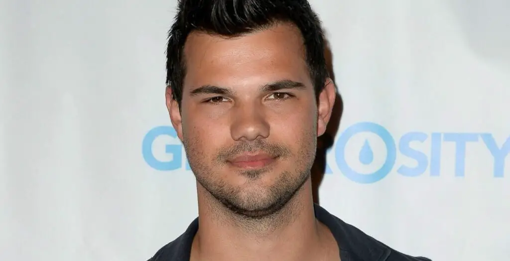 Taylor Lautner Age, Net worth: Weight, Wife, Kids, Bio-Wiki 2024| The ...