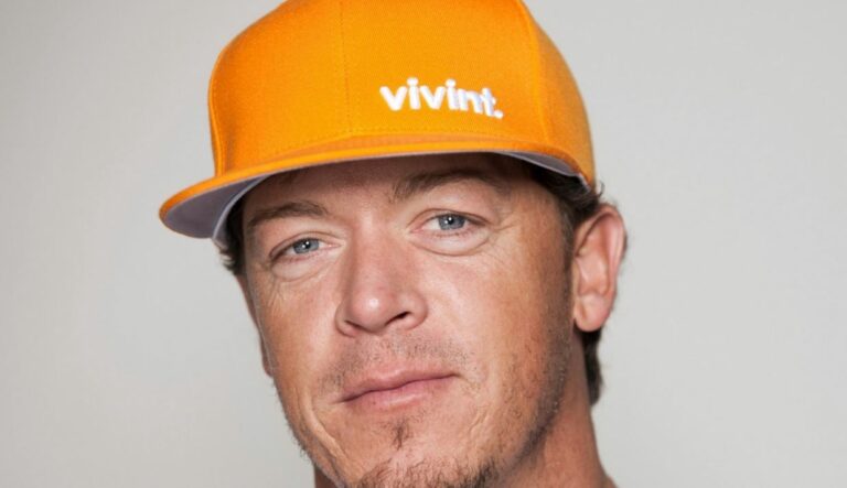 Todd Pedersen Age, Net worth: Wife, Weight, Kids, Bio-Wiki 2022 - The ...