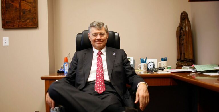 Tom Monaghan Net worth, Age: Bio-Wiki, Wife, Kids, Weight 2024| The ...