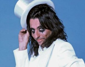 Vincent Damon Furnier Net Worth, Age, Weight, Height, Bio 2024| The ...