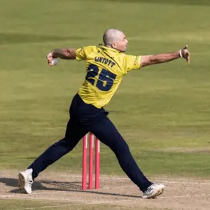 Jake Lintott's net worth, Age, Wife, Bio-Wiki, Weight, Kids 2023- The ...